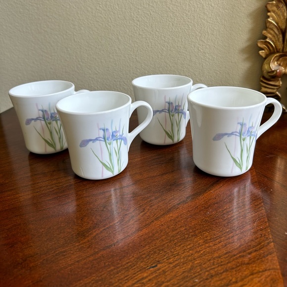 Corningware | Dining | Vintage 8s Set Of 4 Corning Ware Iris Pattern ...